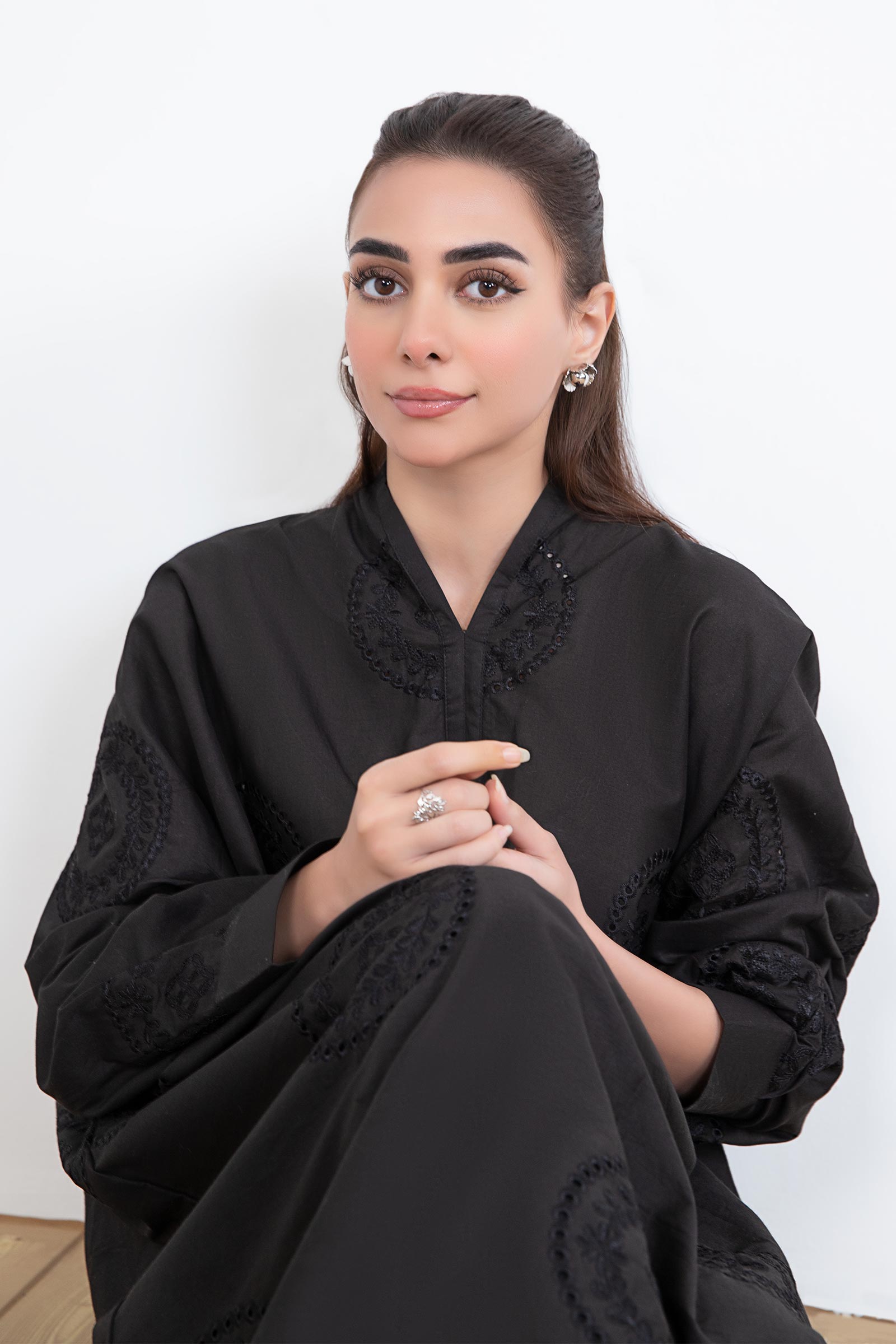 Embroidered Lawn Tunic Maria B Designs PK embroidered-lawn-tunic-maria-b-designs-pk