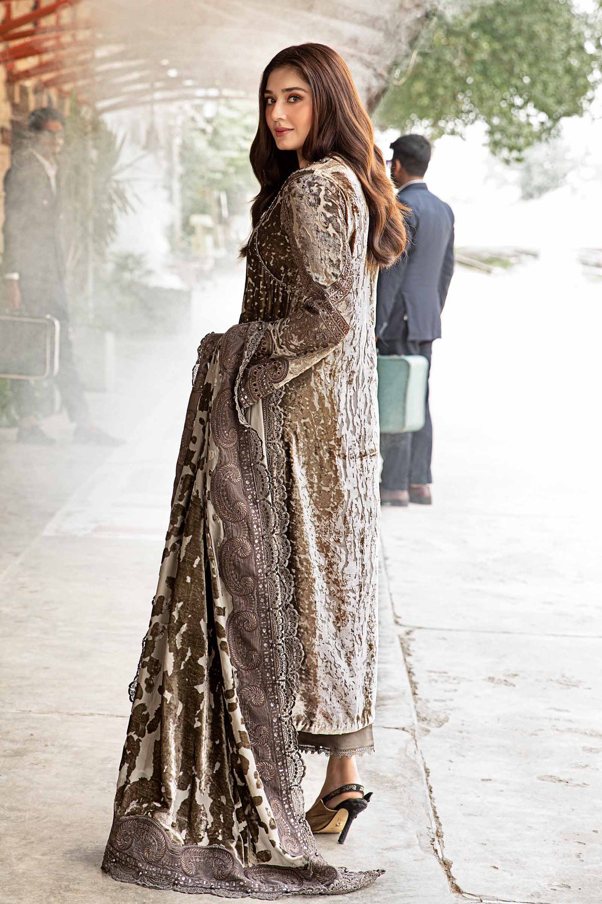 3 Piece Unstitched Embroidered Palachi Suit | DL-1201 – Maria.B ...
