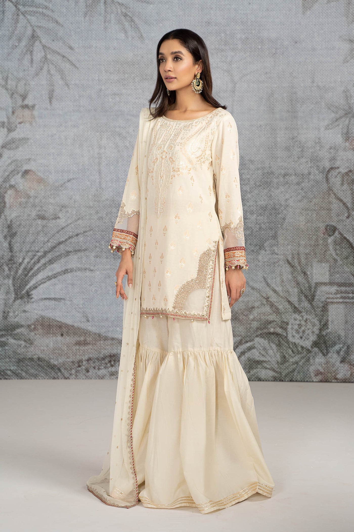 Suit Off White DW-EA23-29 – Maria.B. Designs (PK)