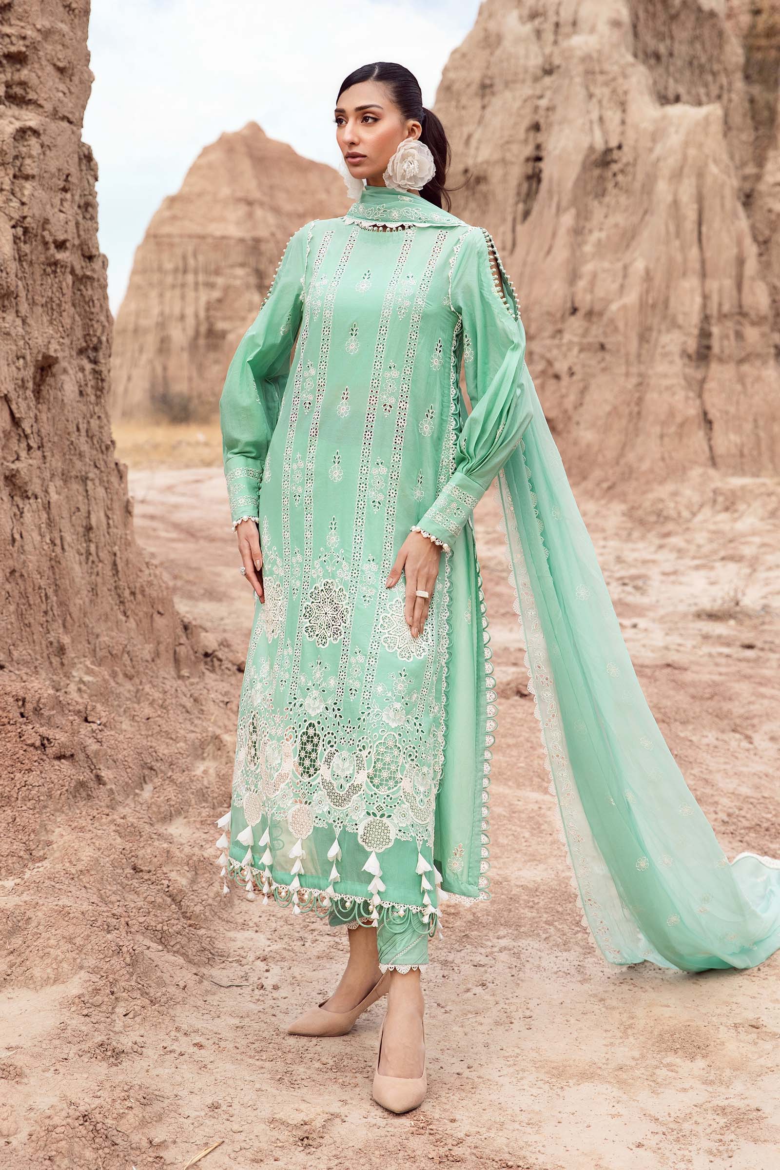 Embroidered Lawn Fabric (3Pcs) | LF-808 – Maria.B. Designs (PK)