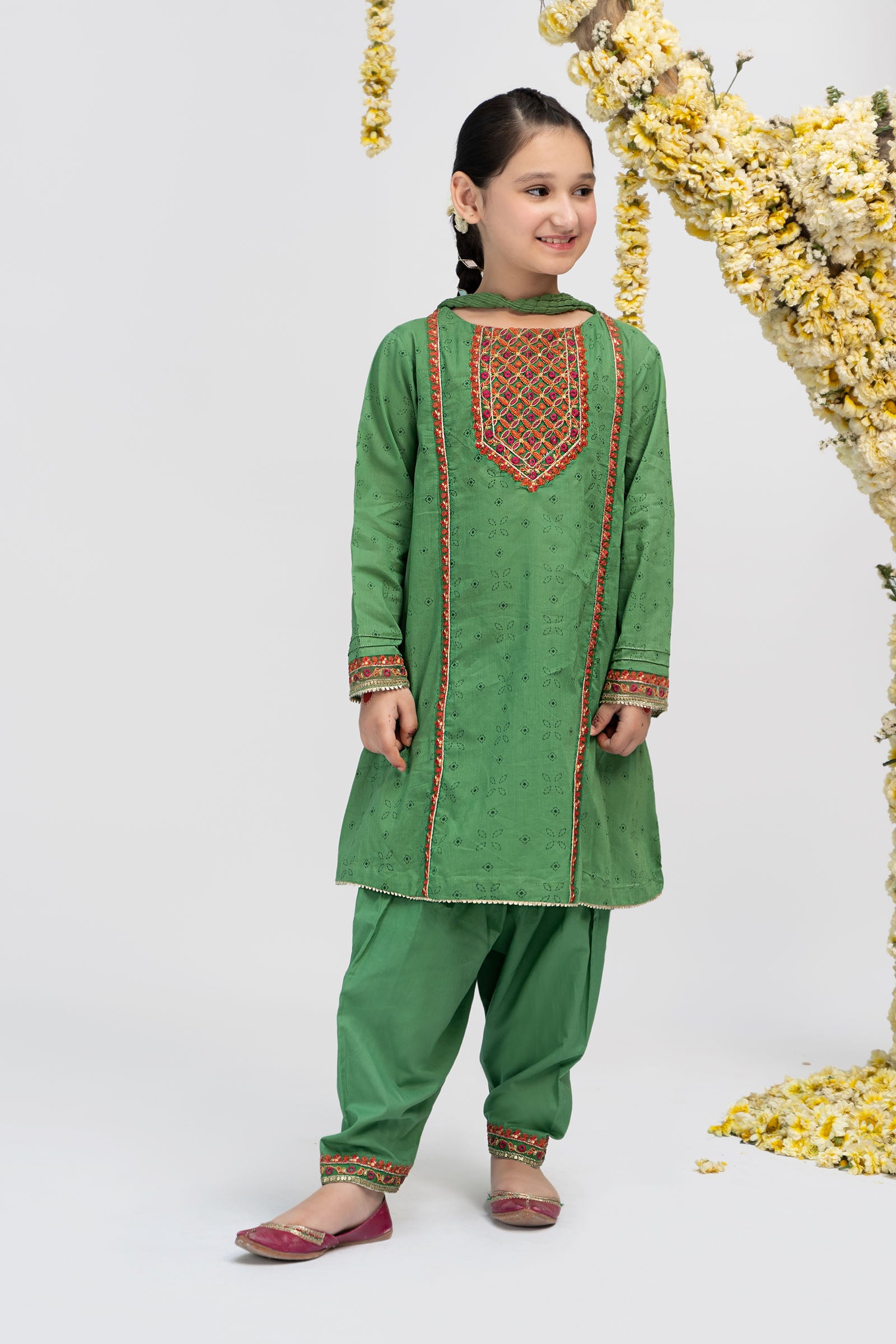 Suit Green MKD-EA23-22 – Maria.B. Designs (PK)