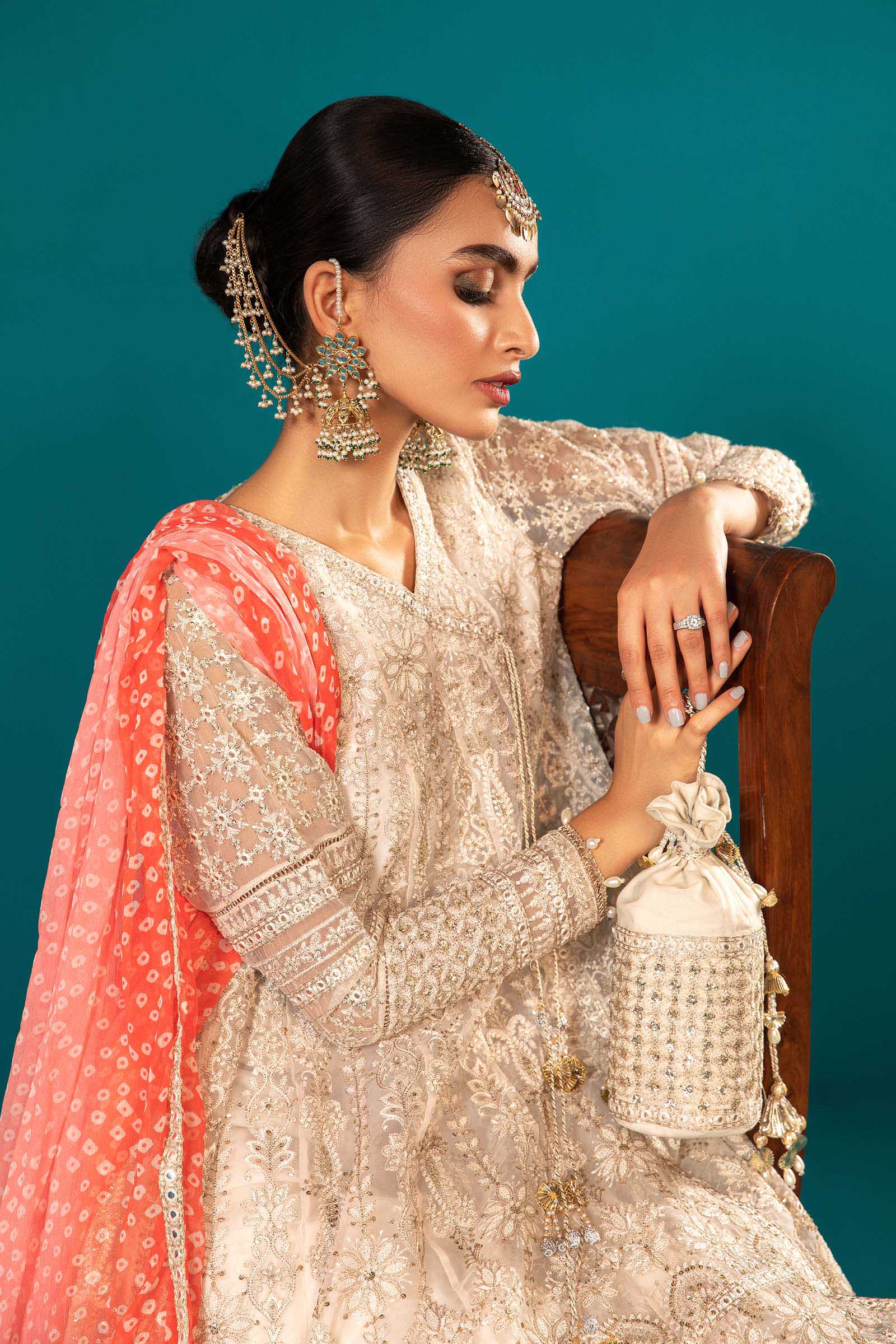 Suit Off White SF-EA23-06 – Maria.B. Designs (PK)