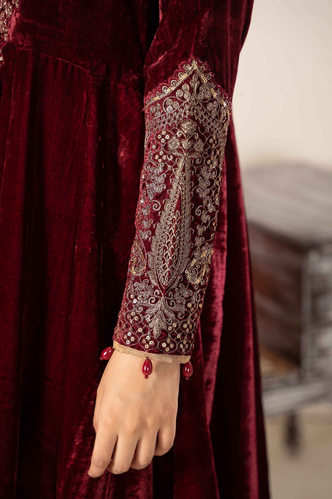 Suit Maroon SF-W23-02 – Maria.B. Designs (PK)