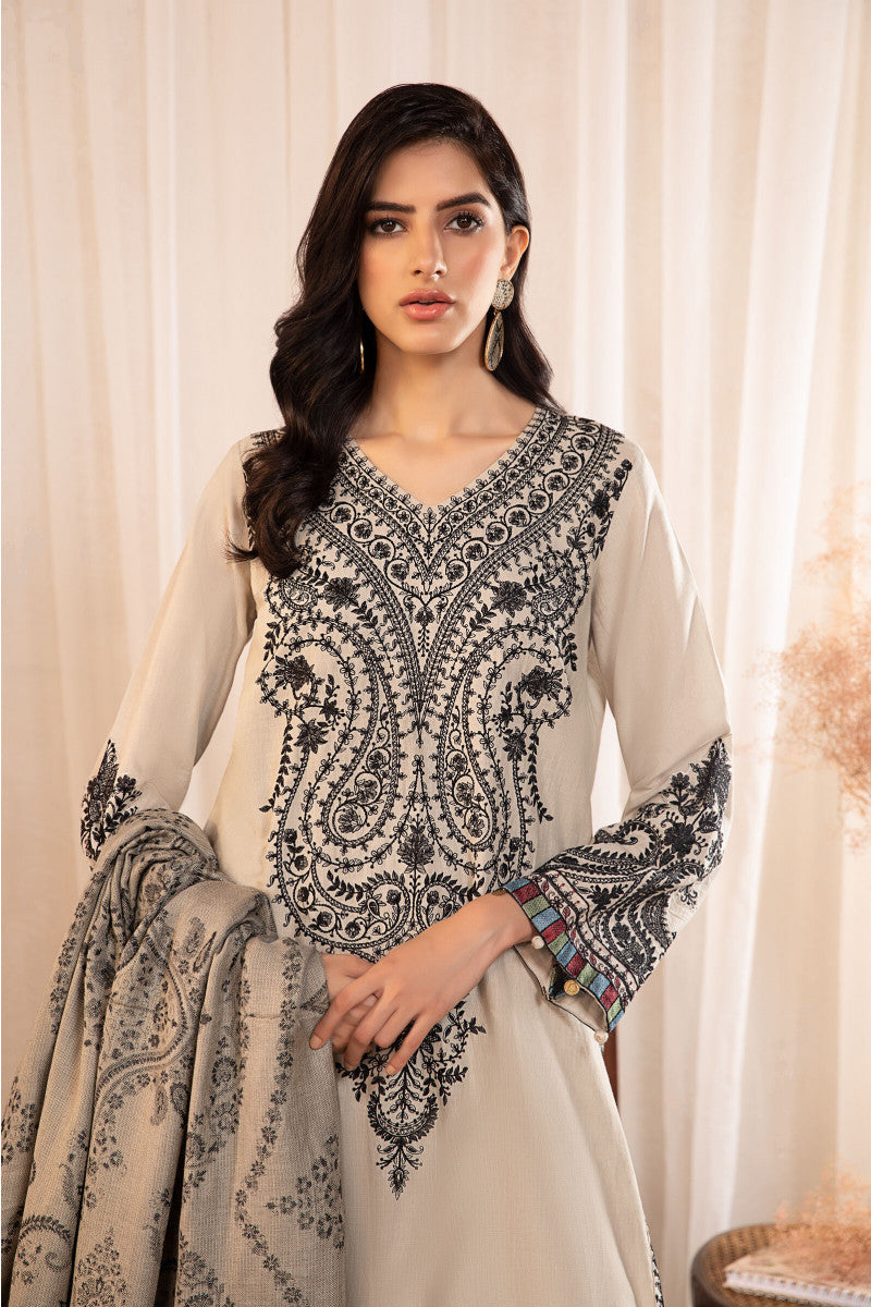 Suit Off White DW-W22-21 – Maria.B. Designs (PK)