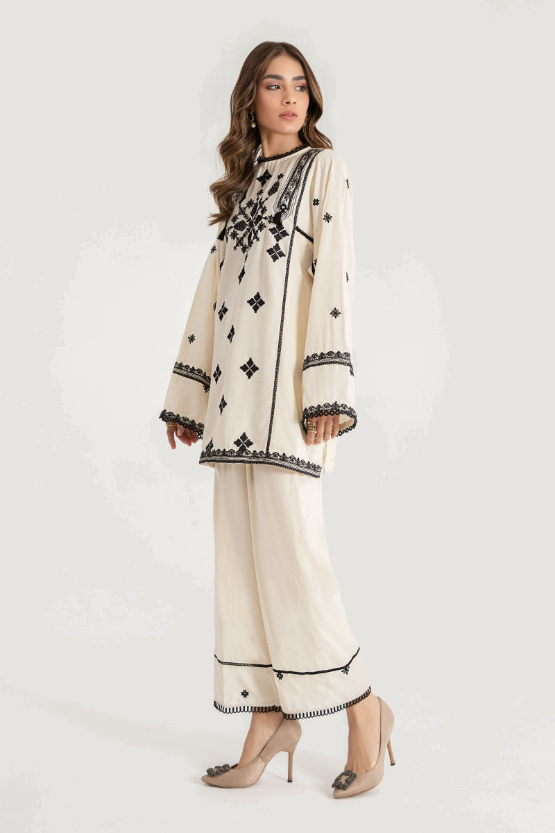 Suit Off White MB-W22-221 – Maria.B. Designs (PK)